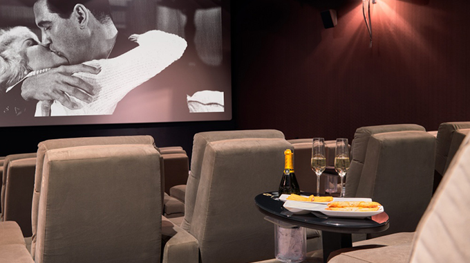 NAJLUKSUZNIJE CINESTAR KINO, GOLD CLASS BY PREMIUM VISA, OD DANAS U ...